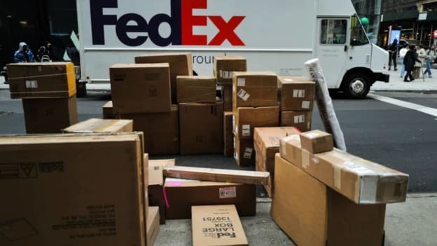 FedEx announces layoffs and facility closures amid network overhaul